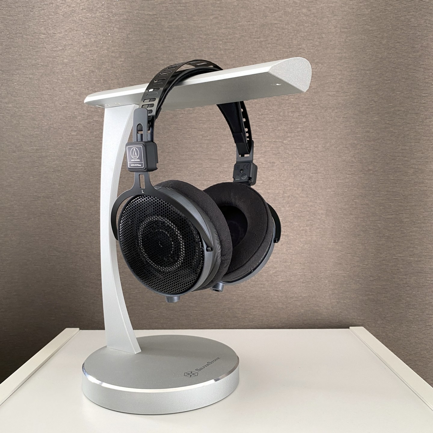 Review of Audio Technica ATH-R70xa: a new take on neutrality ...