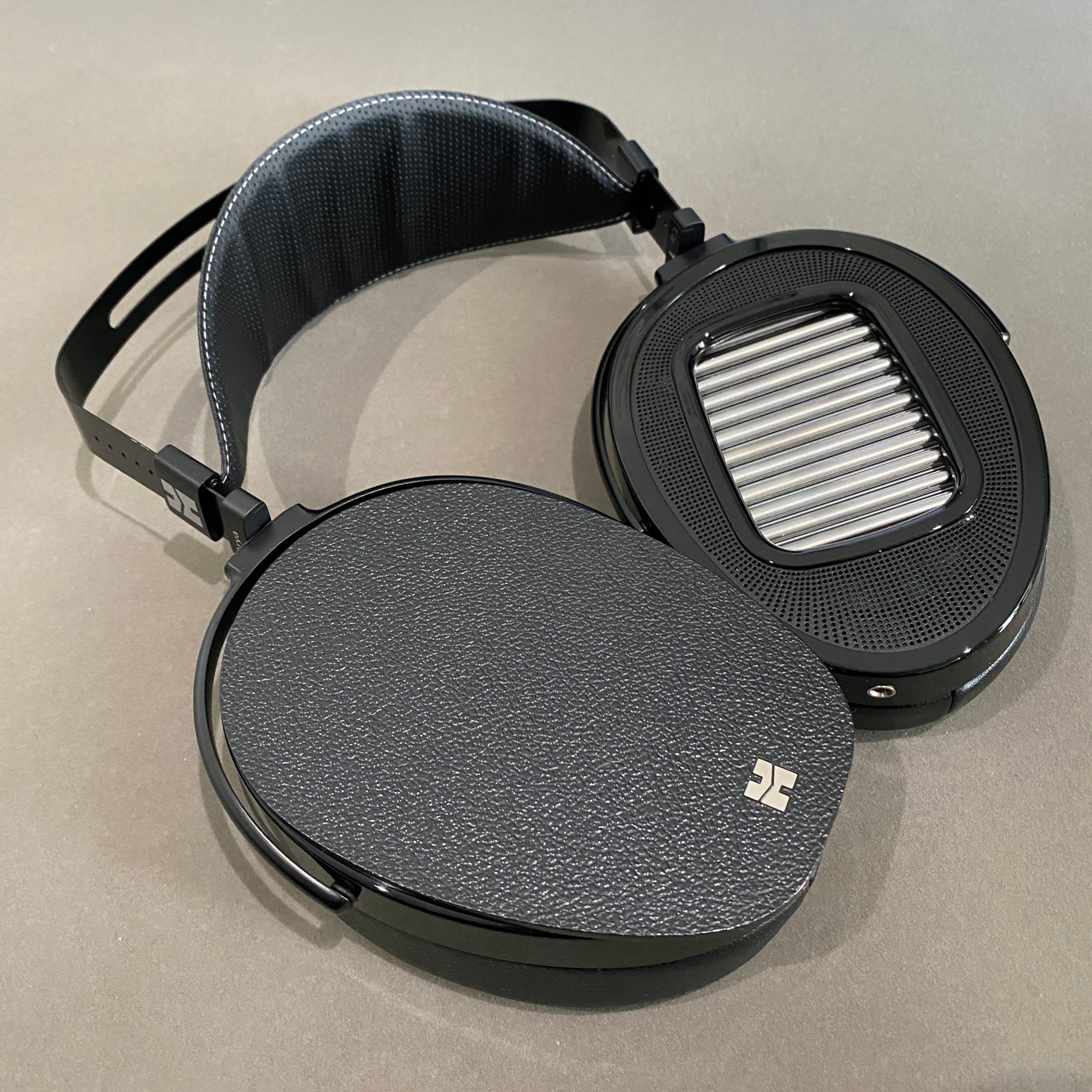Hifiman Arya Unveiled review: the all-rounder Arya – unheardlab.com
